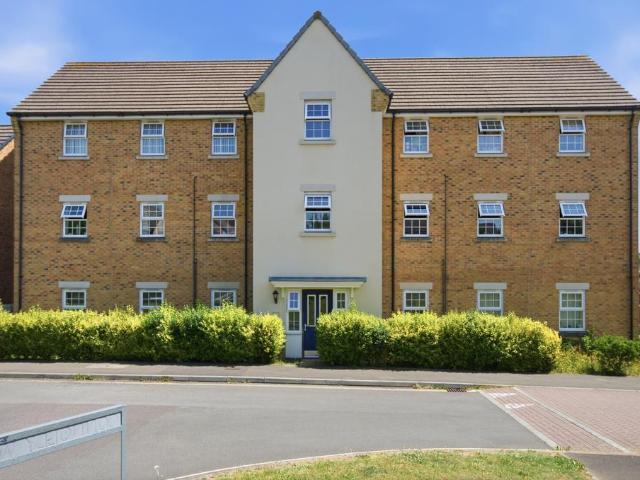 2 bedroom flat for sale