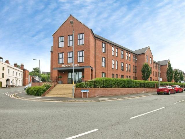 2 bedroom flat for sale