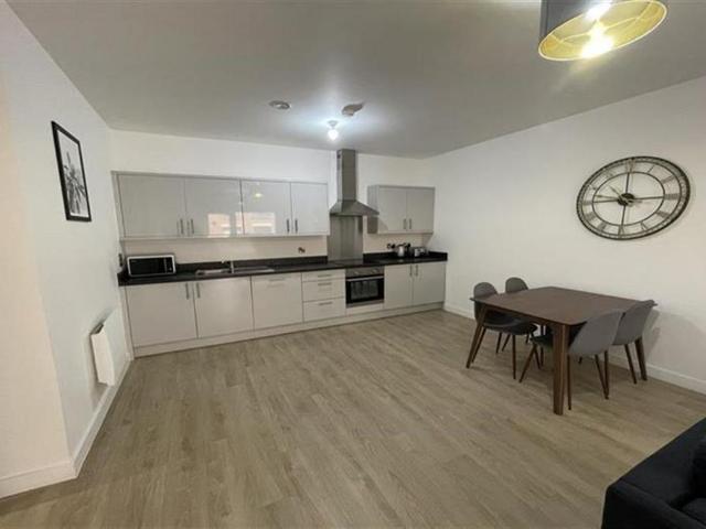 2 bedroom flat for sale