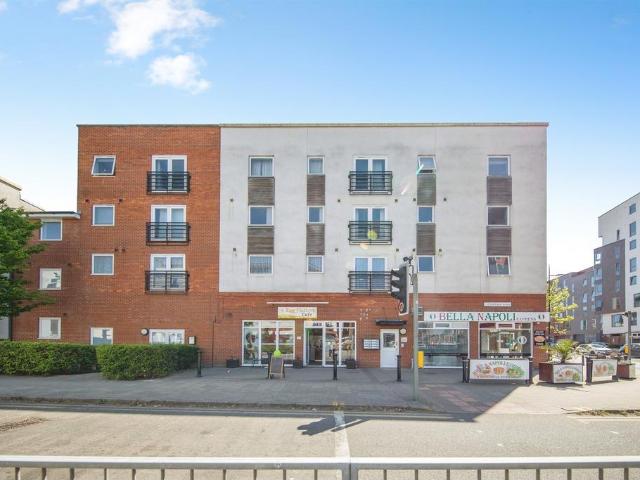 2 bedroom flat for sale