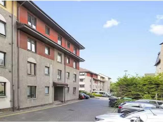 2 bedroom flat for sale, 4/8 New Orchardfield, Leith, Edinburg.