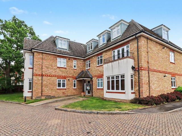 2 bedroom flat for sale
