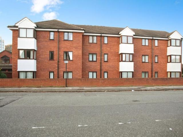 2 bedroom flat for sale