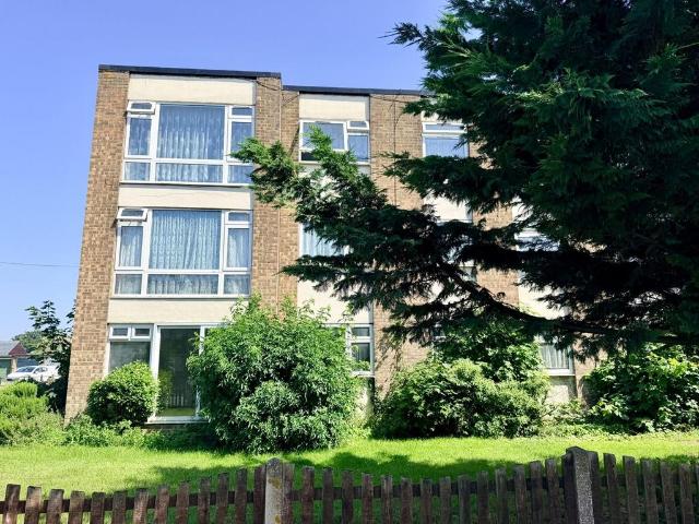 2 bedroom flat for sale