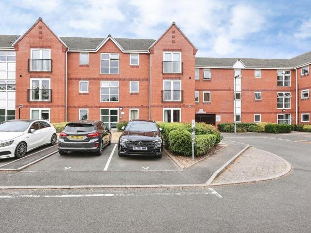 2 bedroom flat for sale