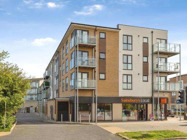 2 bedroom flat for sale