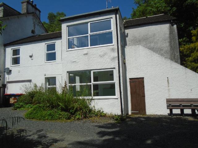 3 bedroom flat for sale