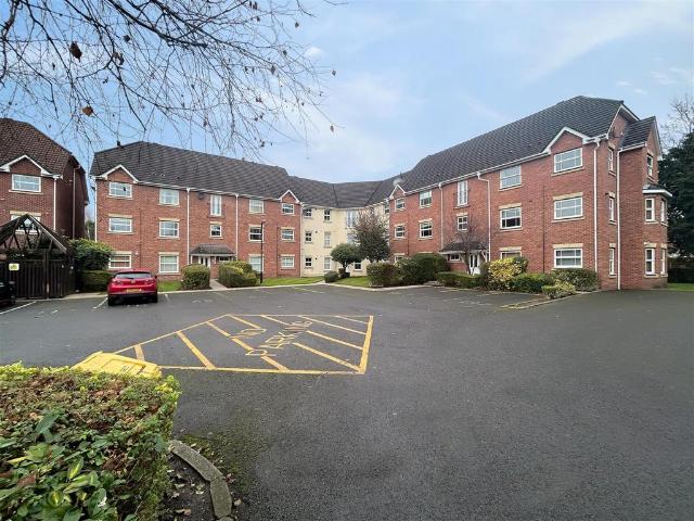 2 bedroom flat for sale