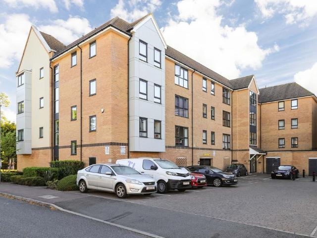 2 bedroom flat for sale
