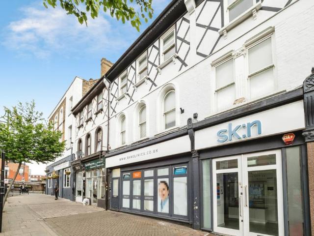 2 bedroom flat for sale
