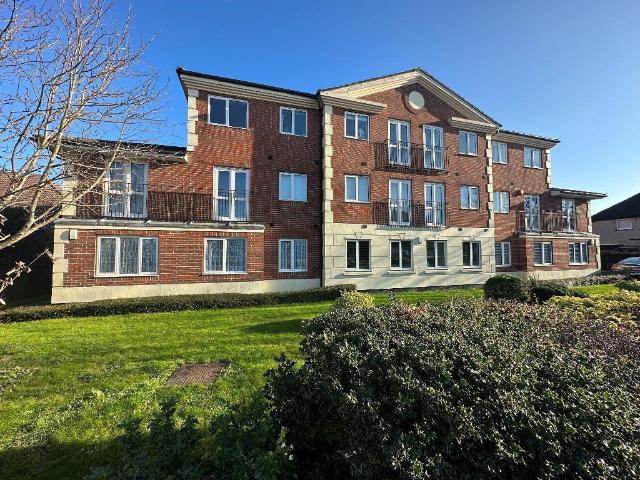 2 bedroom flat for sale