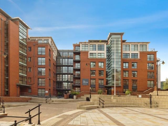 2 bedroom flat for sale