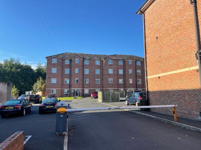 2 bedroom flat for sale