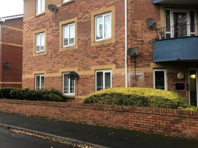 2 bedroom flat for sale