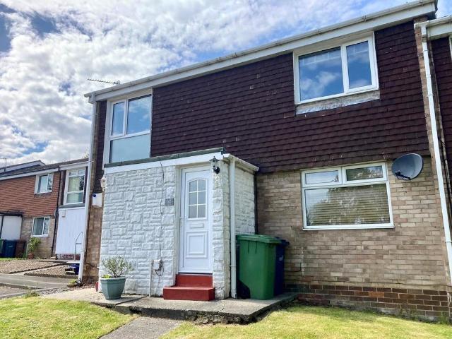 2 bedroom flat for sale