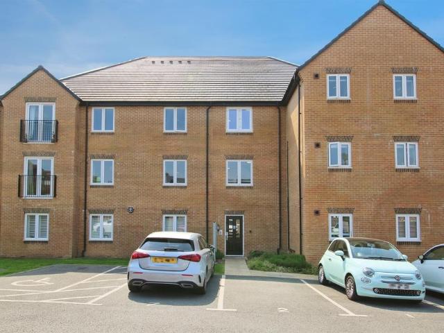 2 bedroom flat for sale