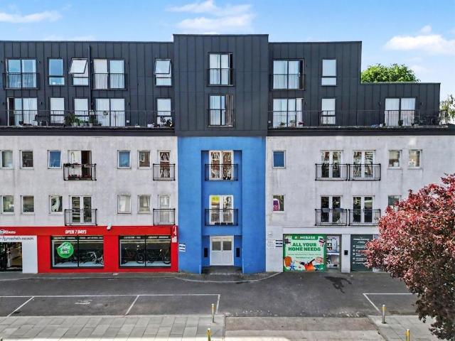 2 bedroom flat for sale