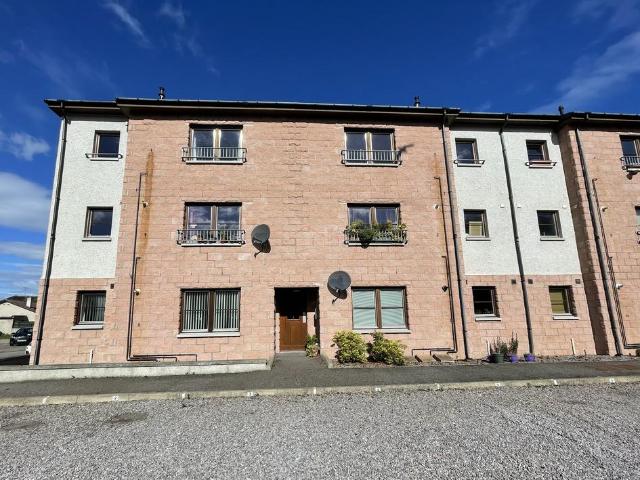 2 bedroom flat for sale