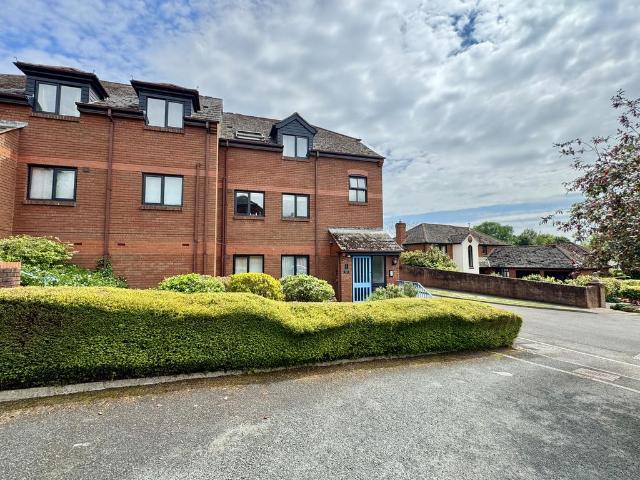 2 bedroom flat for sale