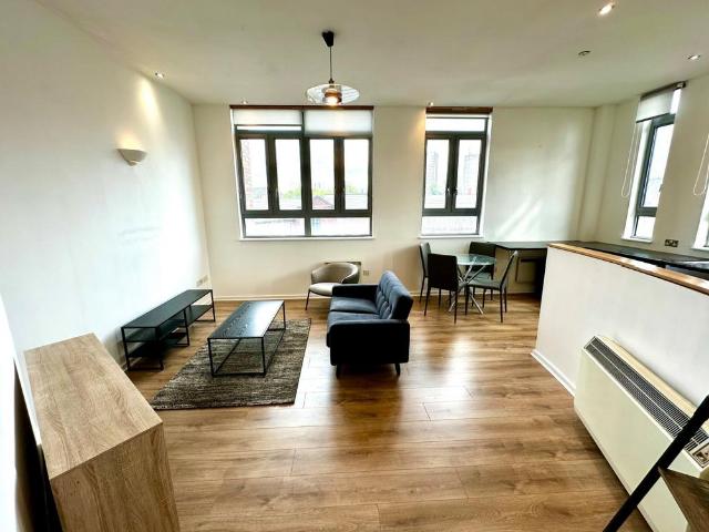 2 bedroom flat for sale
