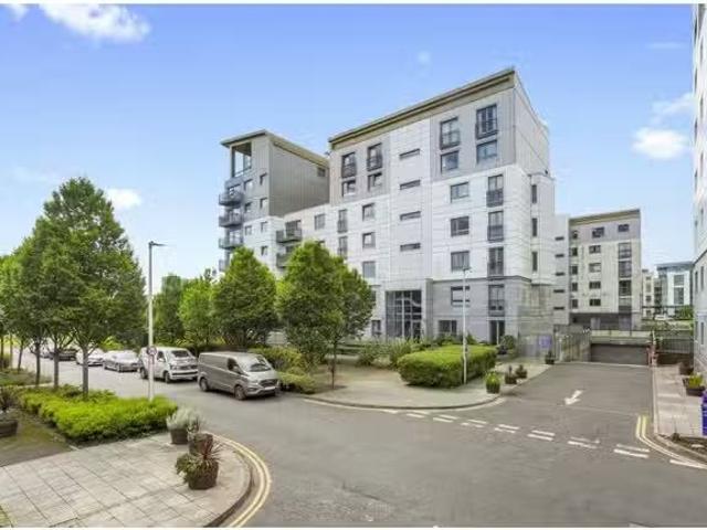 2 bedroom flat for sale, 5/4 Western Harbour Midway, Newhaven.