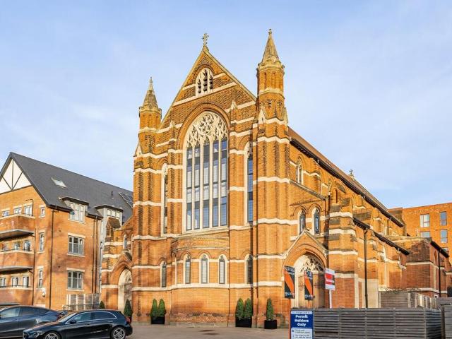 2 bedroom flat for sale