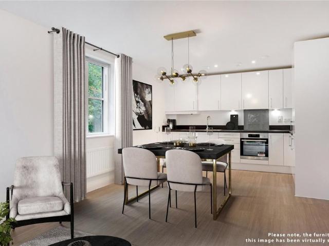 2 bedroom flat for sale