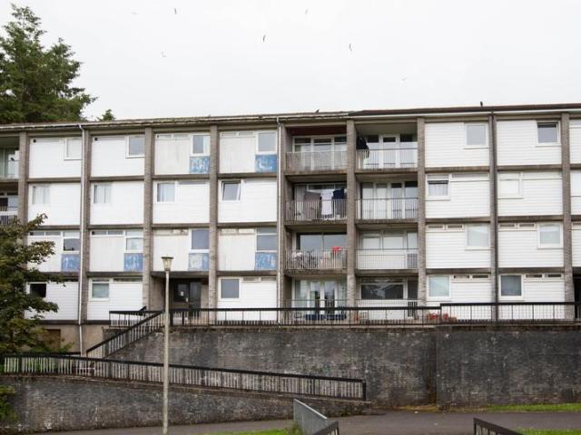 2 bedroom flat for sale