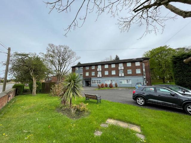 2 bedroom flat for sale