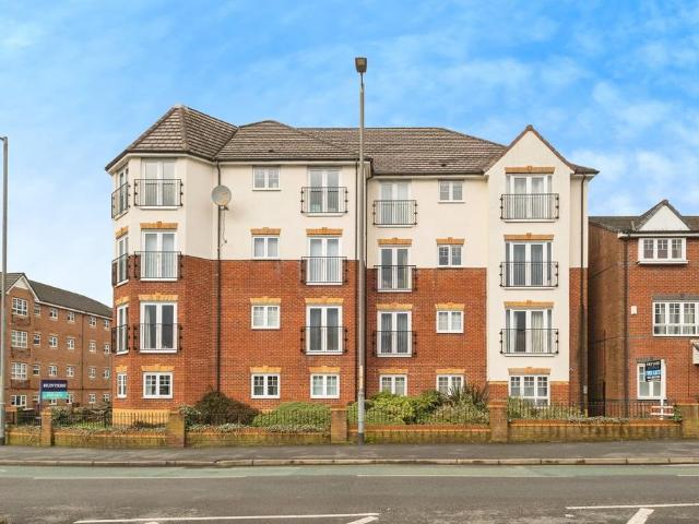 2 bedroom flat for sale