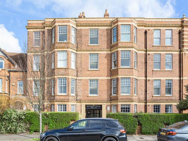 2 bedroom flat for sale