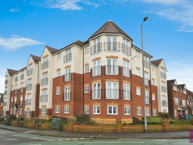 2 bedroom flat for sale