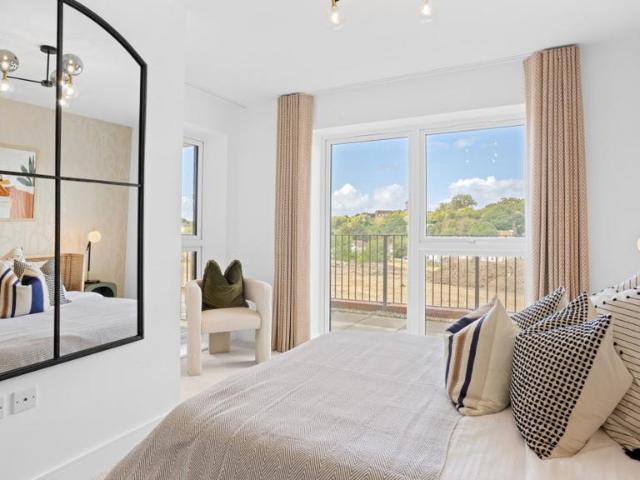 2 bedroom flat for sale