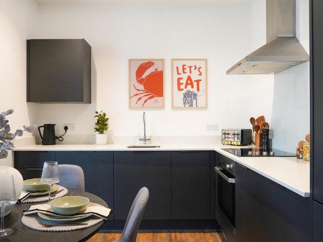 2 bedroom flat for sale