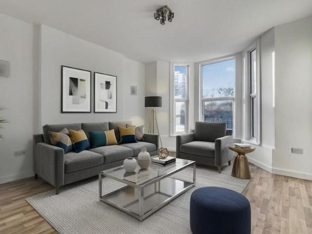 2 bedroom flat for sale