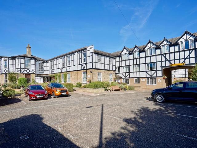 2 bedroom flat for sale