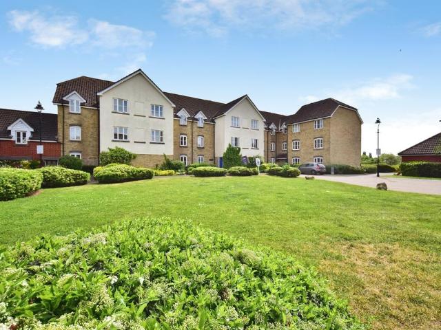 2 bedroom flat for sale