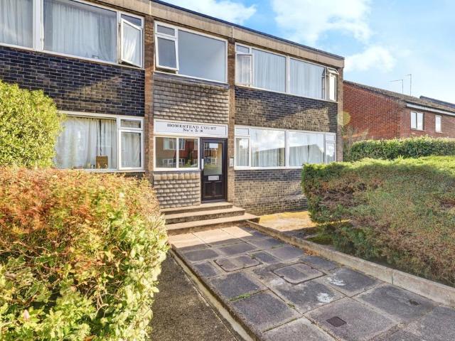 2 bedroom flat for sale