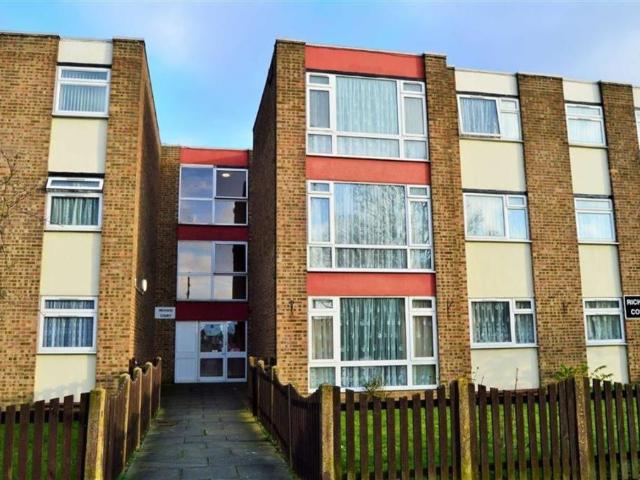2 bedroom flat for sale