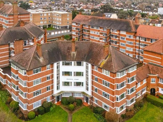 2 bedroom flat for sale