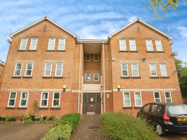 2 bedroom flat for sale