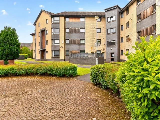 2 bedroom flat for sale