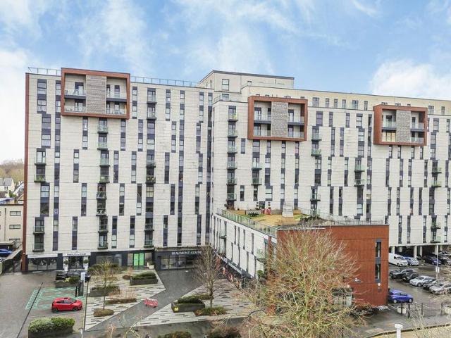 2 bedroom flat for sale