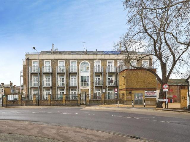 2 bedroom flat for sale