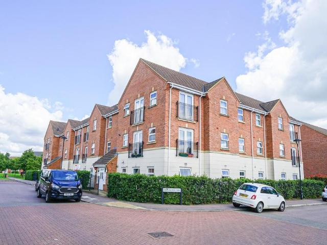 2 bedroom flat for sale
