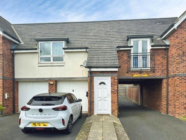 2 bedroom flat for sale