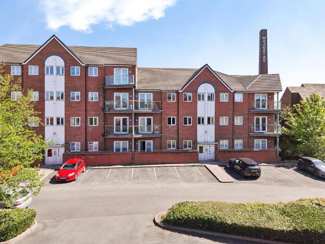 2 bedroom flat for sale