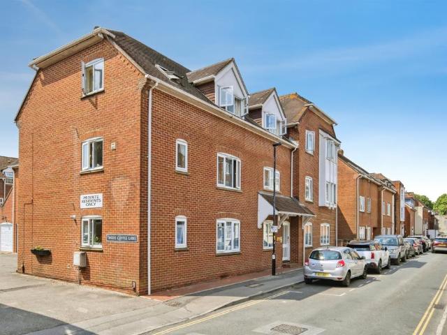 2 bedroom flat for sale