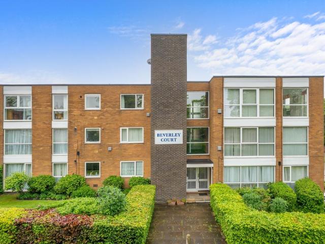 2 bedroom flat for sale