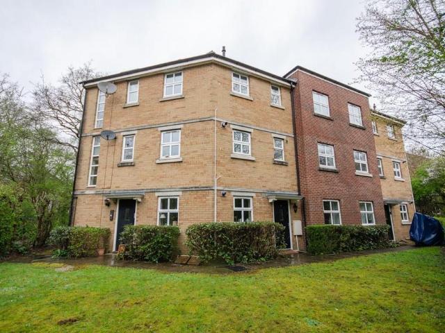 2 bedroom flat for sale